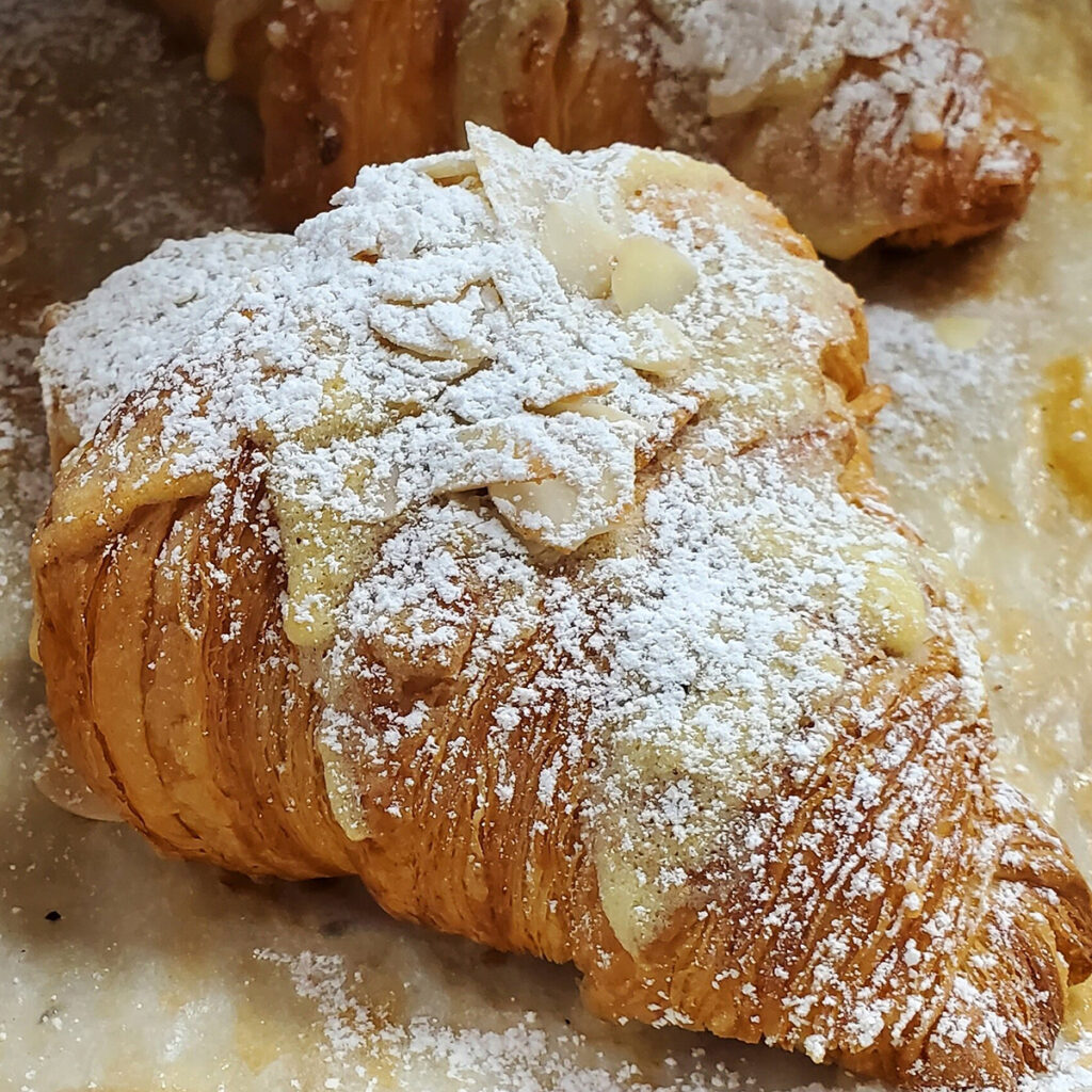 Croissant N Breads – La Table Haute Pastry